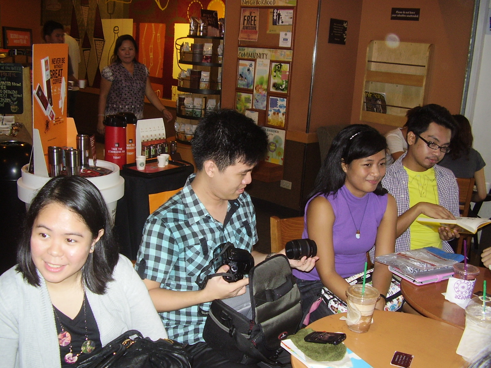 Philippine Genre Stories: Filipino Book Bloggers (Part 1)