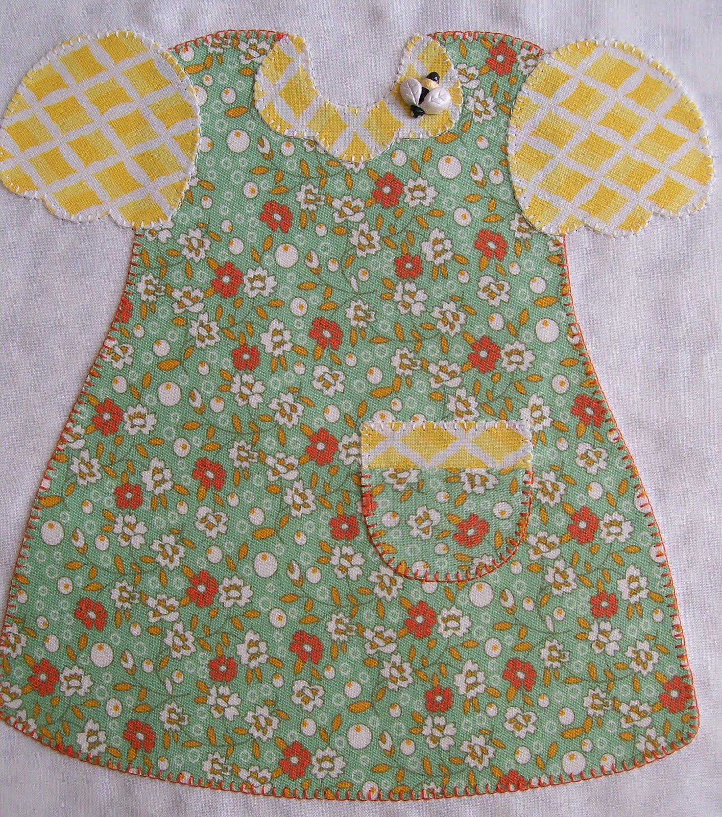 Marsha's Meanderings: Darci's Dress Up Quilt - Doll #9