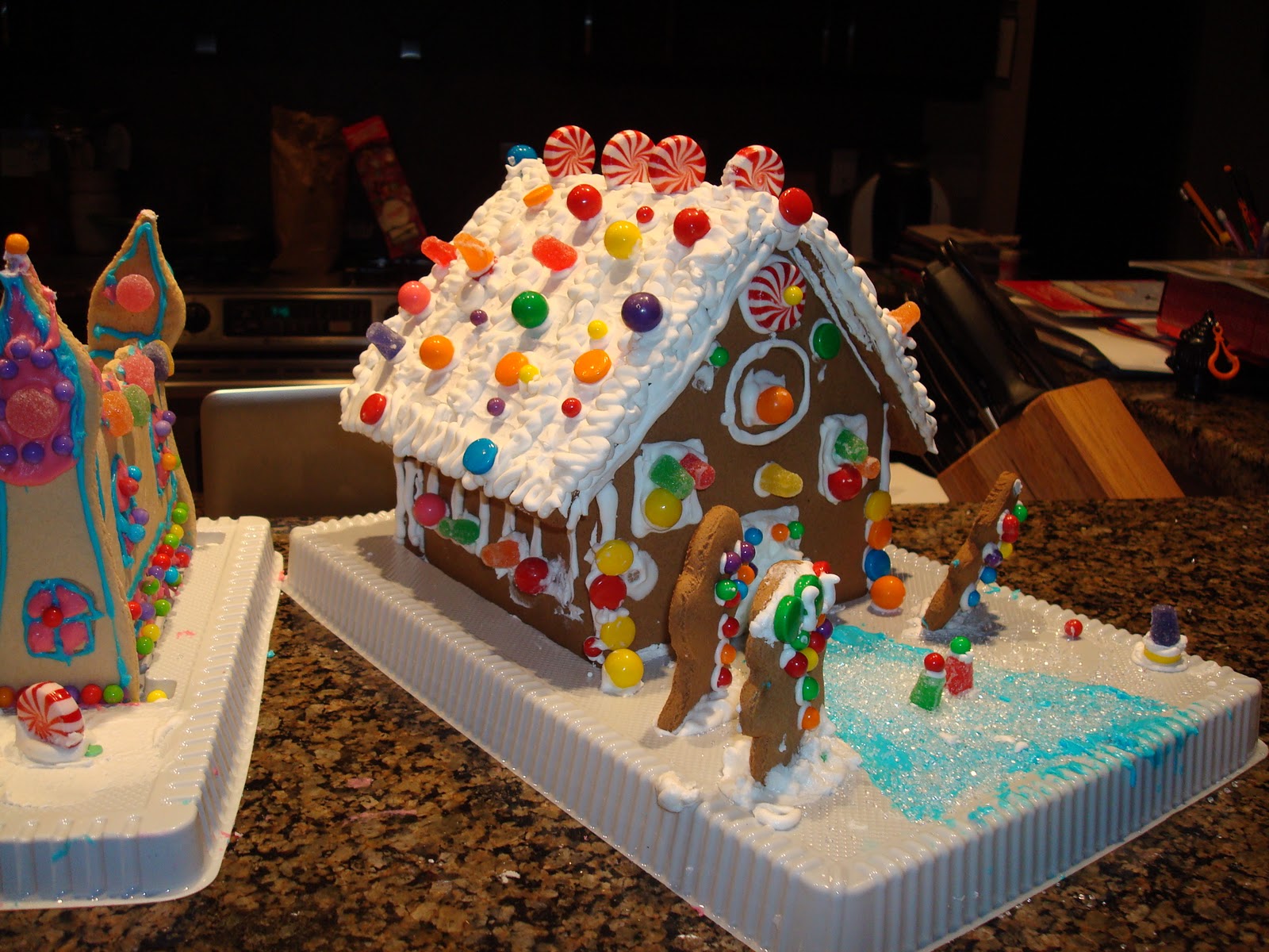 Simply Happy Mama: Gingerbread House and Princess Castle...