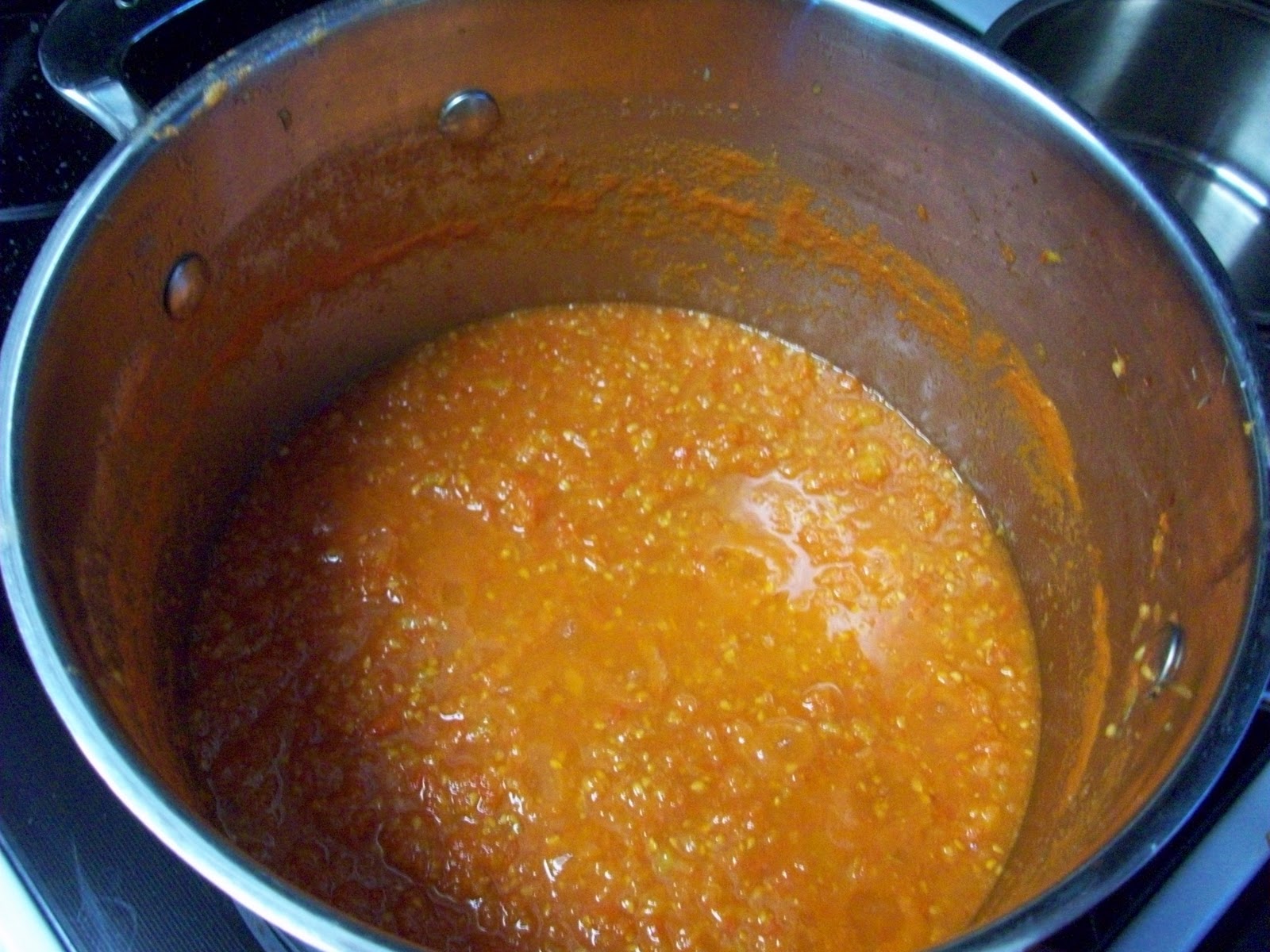 Homestead Roots: Canning Crushed tomatoes recipe step by step with pics