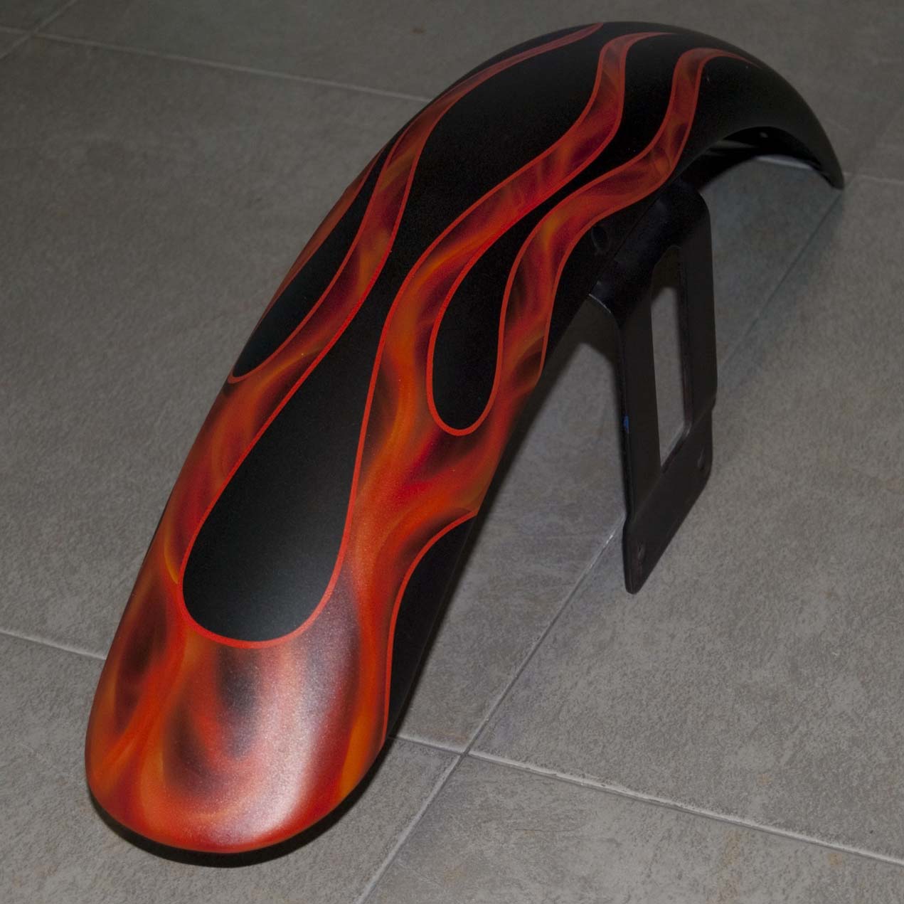 MORA: HARLEY-DAVIDSON.