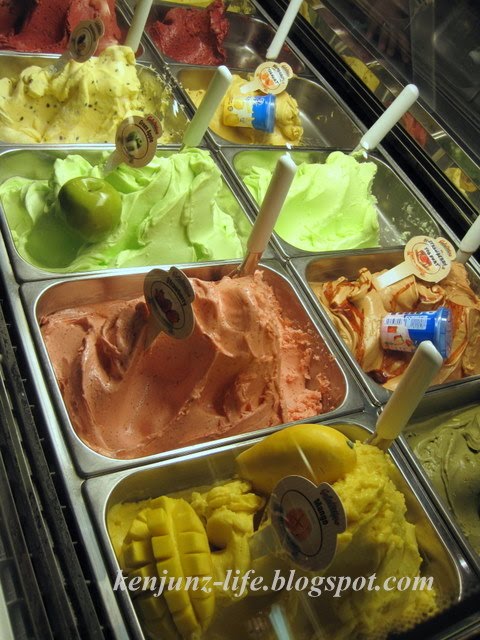 Junning into the Walks of Ken: Gelatissimo Gelato @ The Gardens, Mid ...