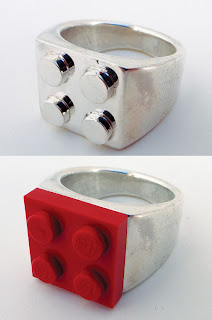 The design llama: lego ring @ giant robot