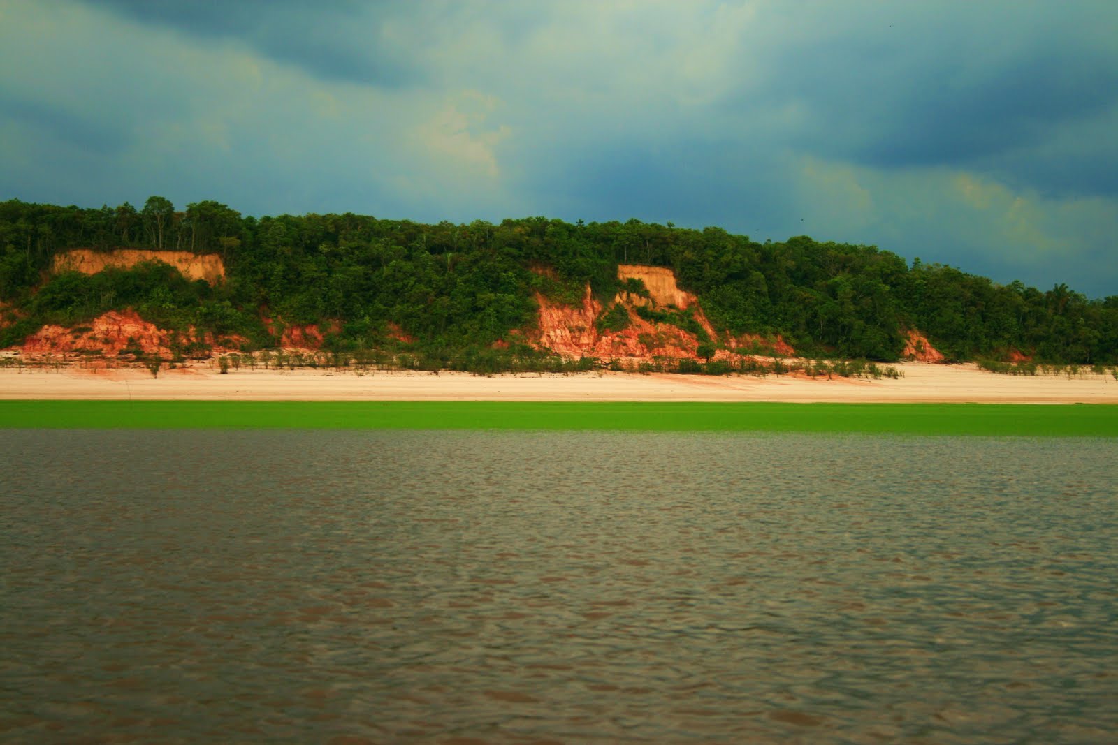 O El Dorado é aqui: Praia da Lua, Manaus