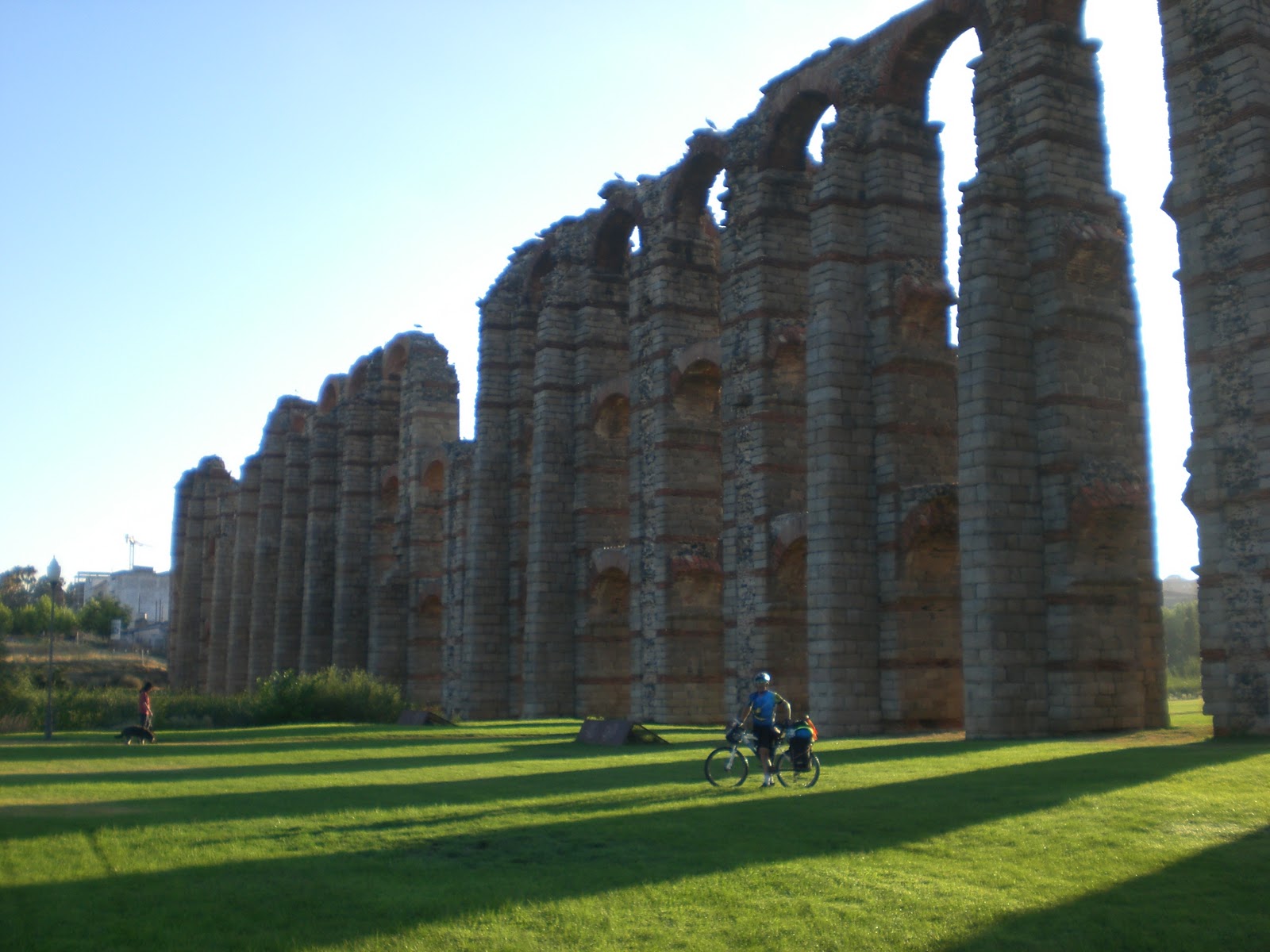 VIA DE LA PLATA EN BICI ROSSI: ETAPA 4 : MÉRIDA – CÁCERES