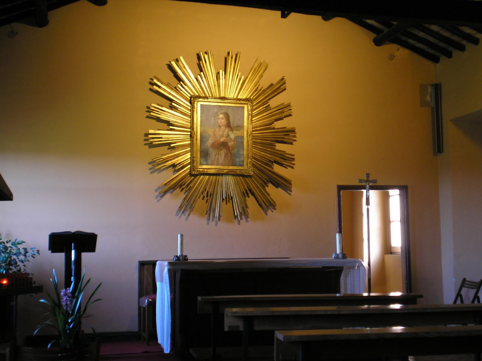 Canadian Servants of the Holy Family: A Pilgrimage to the Shrines of St ...