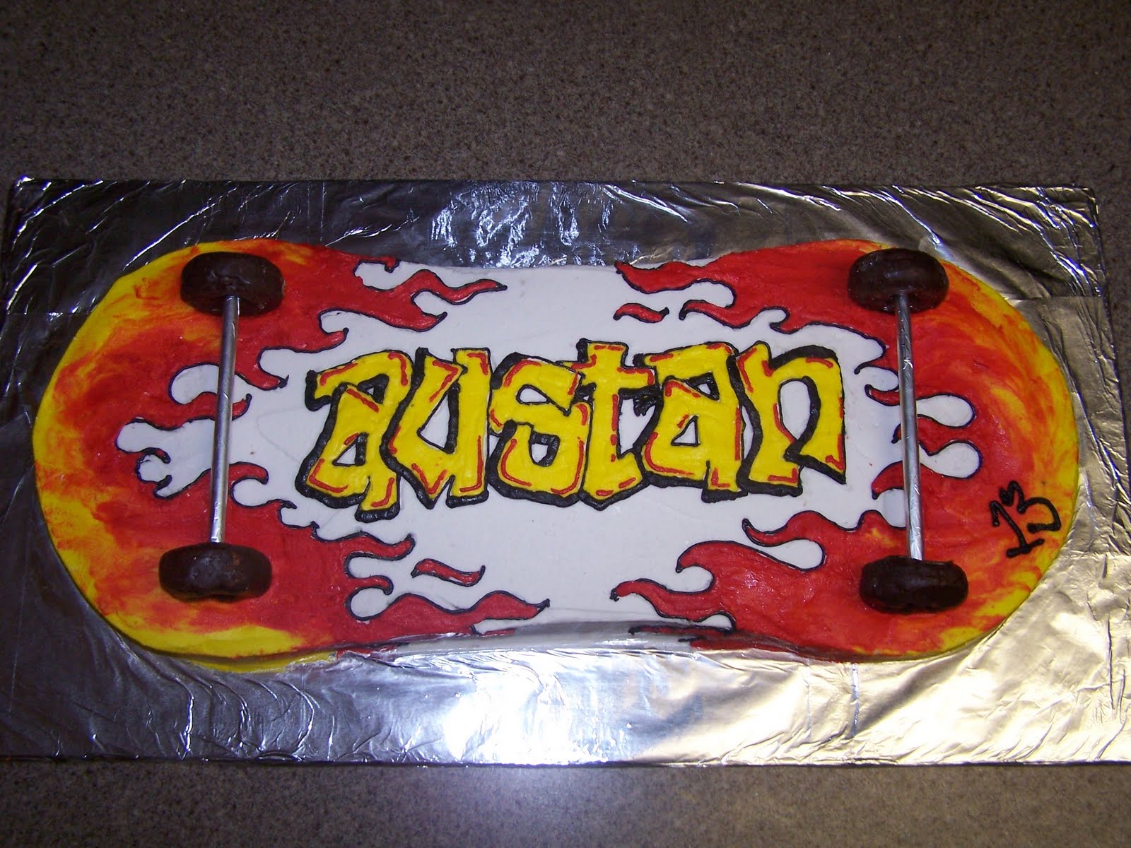 Creative Cakes N More: Skateboard Cake