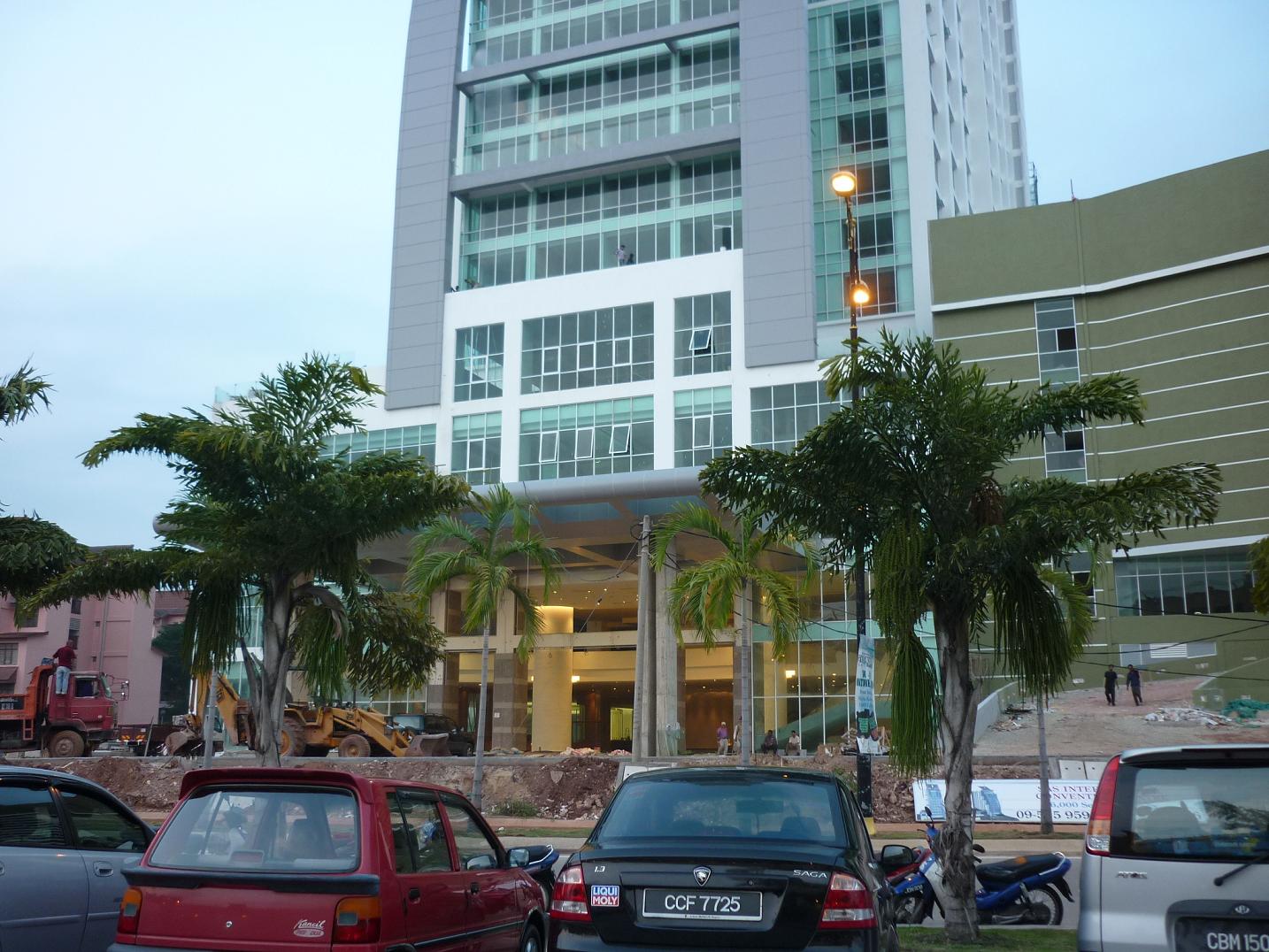 *The KUANTAN blog*: Zenith Hotel Kuantan Nearing Completion
