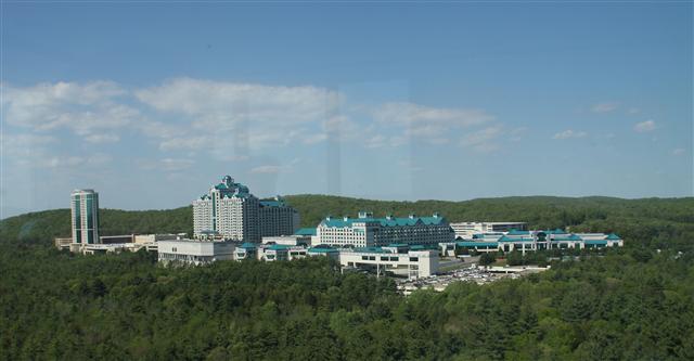 Life Looms Large: Mashantucket Pequot Museum