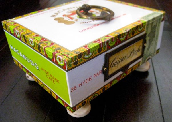 JOY FRAMEWORKS: Repurposed Cigar Box