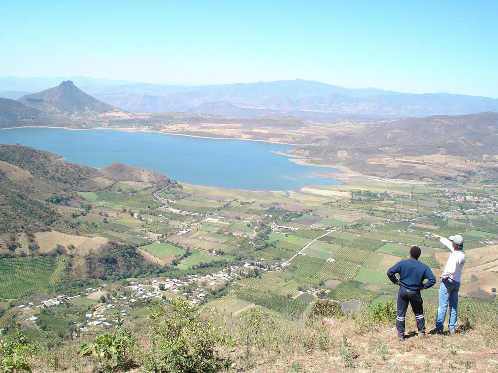 Tourism in real mexico - english version: zitácuaro , michoacán