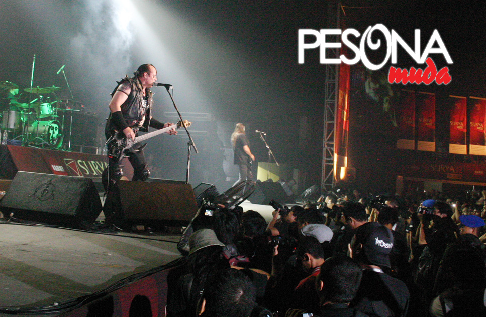 PESONA muda: Band Punk Misfits Sukses Konser Di Ancol