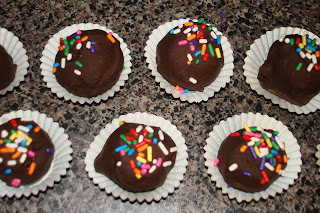 THE SWEET SPOT: 52 Cakes: Cake Balls