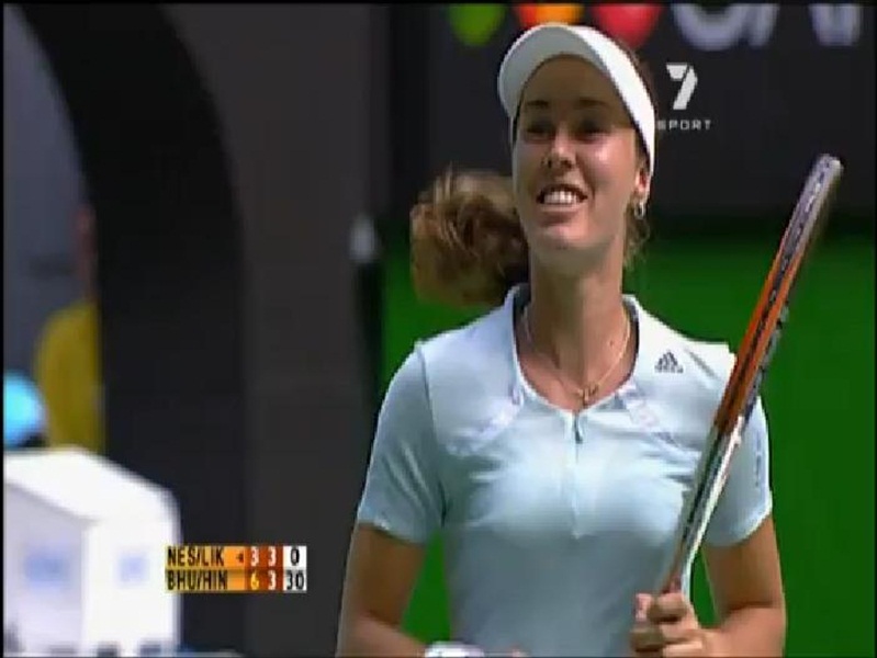 Celebs Exposure Martina Hingis Nipple Getting Curveness