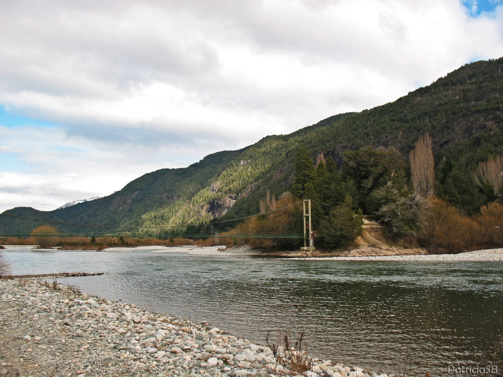 FOTOS Y RELATOS DE VIAJES: Al río Azul...