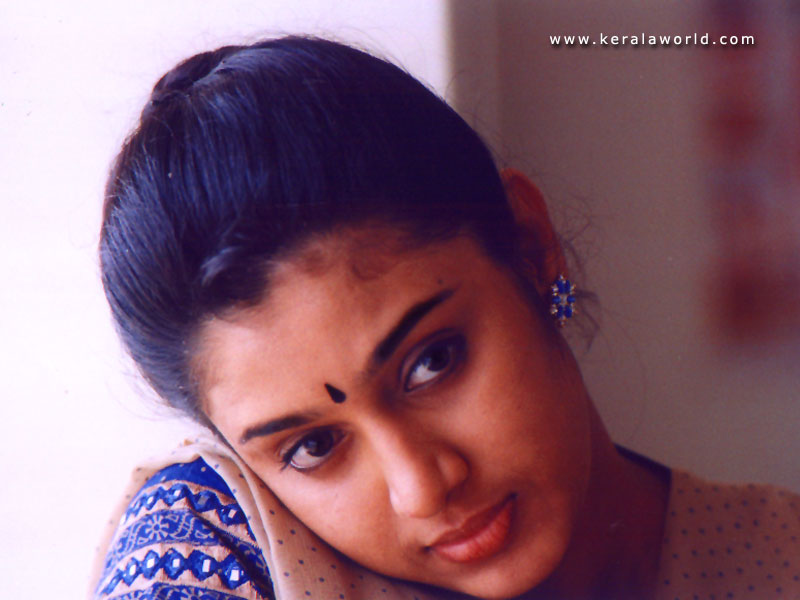 malayali actress: samyuktha varma