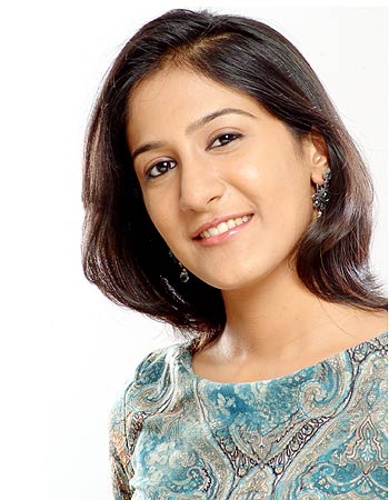 malayali actress: swetha mohan singer