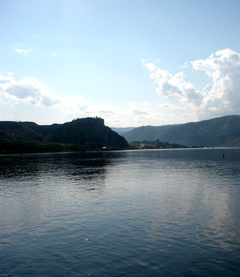 Caviar & Campfires: Lake Entiat