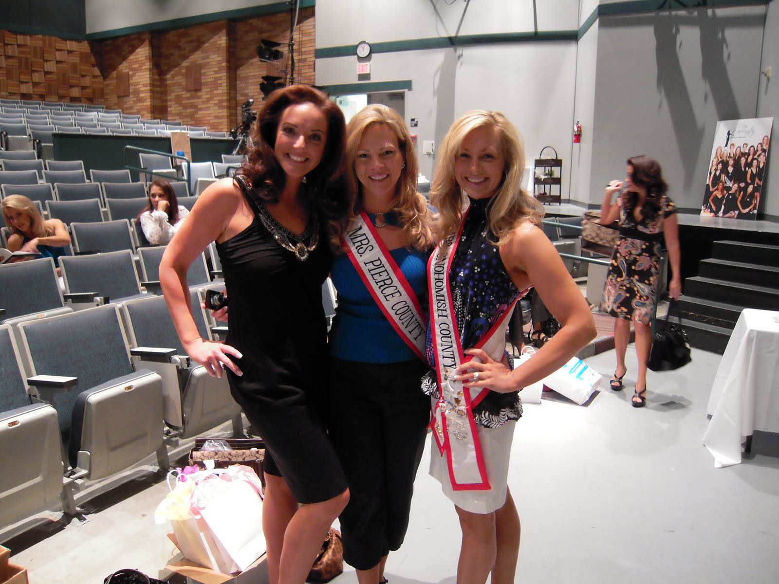 Elizabeth Larsen - Mrs. Washington America 2009