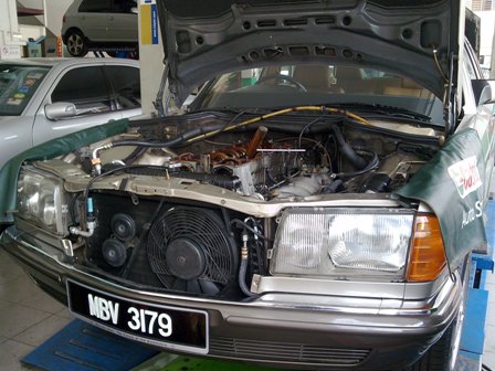 Classic Benz: W126: Top Overhaul.. That Solved The White Fume Issue!