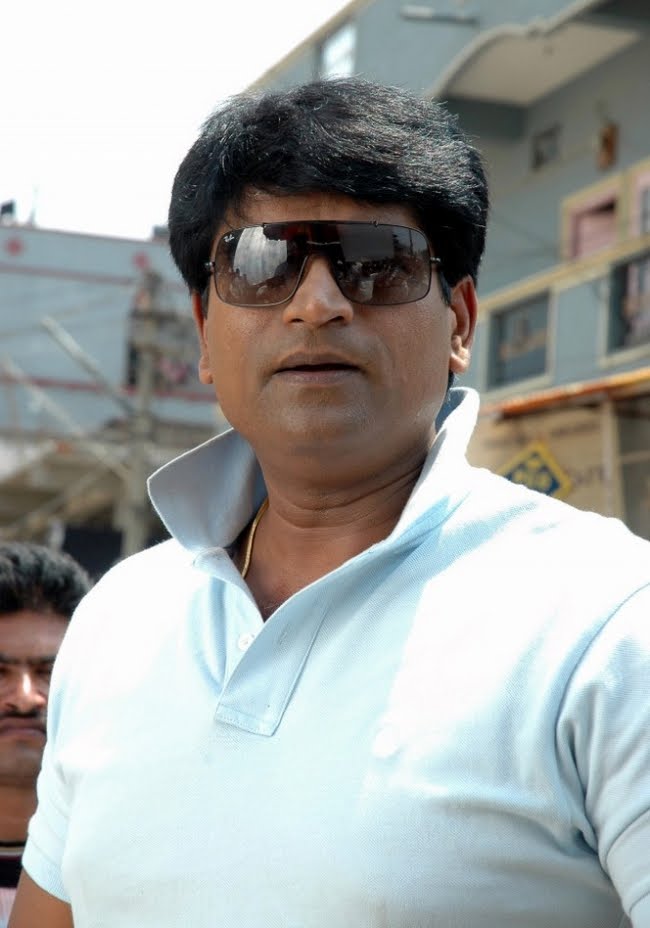 Ravi Babu Photos from Prathi Roju telugu movie