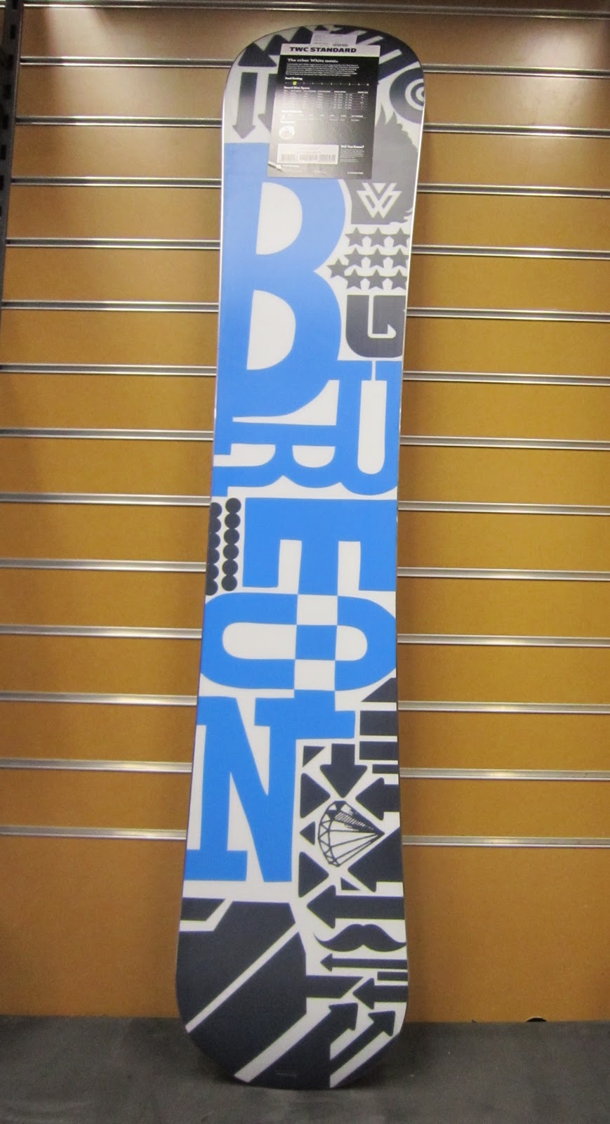 snow-outlet: BURTON The White Collection Standard Snowboard 54-58W-59