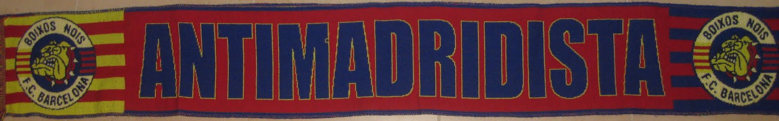 BUFANDES PUJULET: ANTIMADRIDISTA