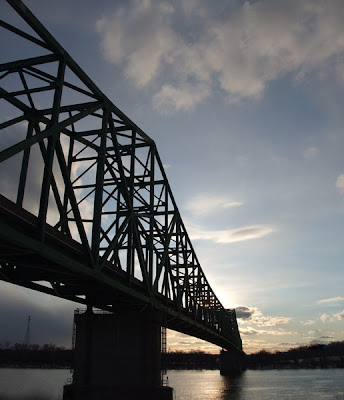 On Location With Rick Lee: Ravenswood Bridge... Sunset on the Ohio River