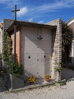ORBIS CATHOLICVS: Tomb of Archbishop Annibale Bugnini...