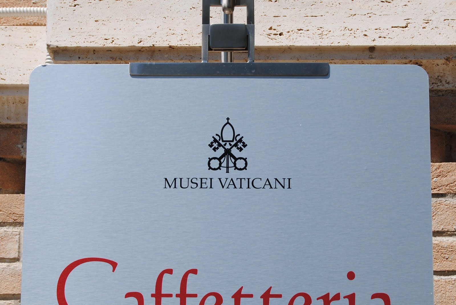 Orbis Catholicus Secundus: New Logo of Vatican Museums with Tiara