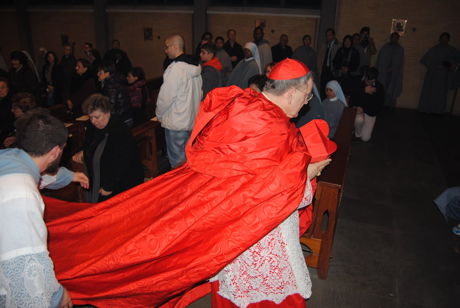 Orbis Catholicus Secundus: Glorious Return of the Cappa Magna to Rome