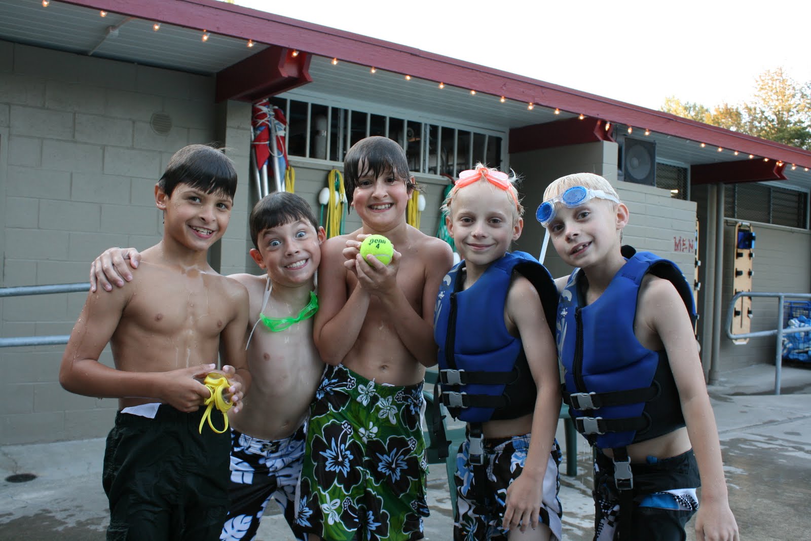Cub Scouts: Den 1/Pack 461: 2010 Summer Swim Party!