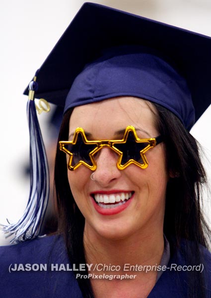 Pro Pixelographer: 8FPS: PV Graduation