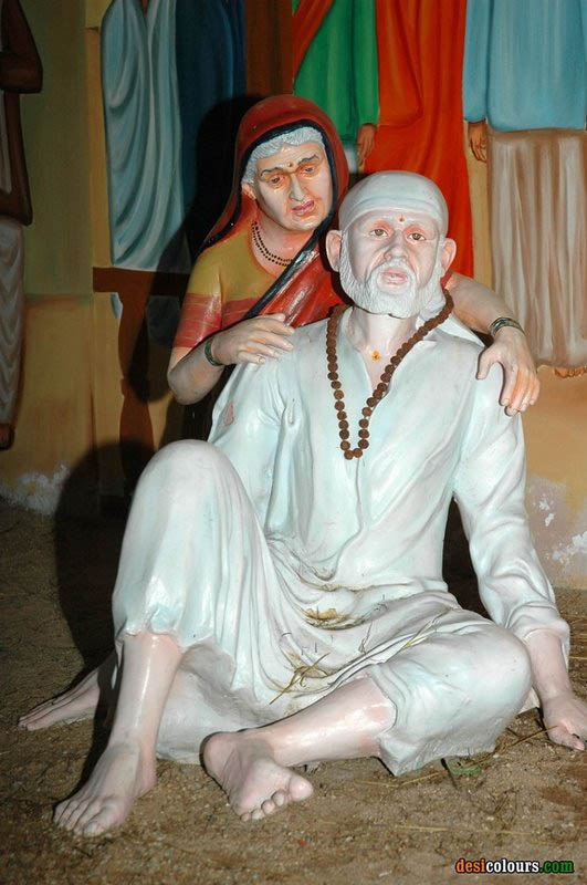 Sai Wallpaper: Baba Idolised