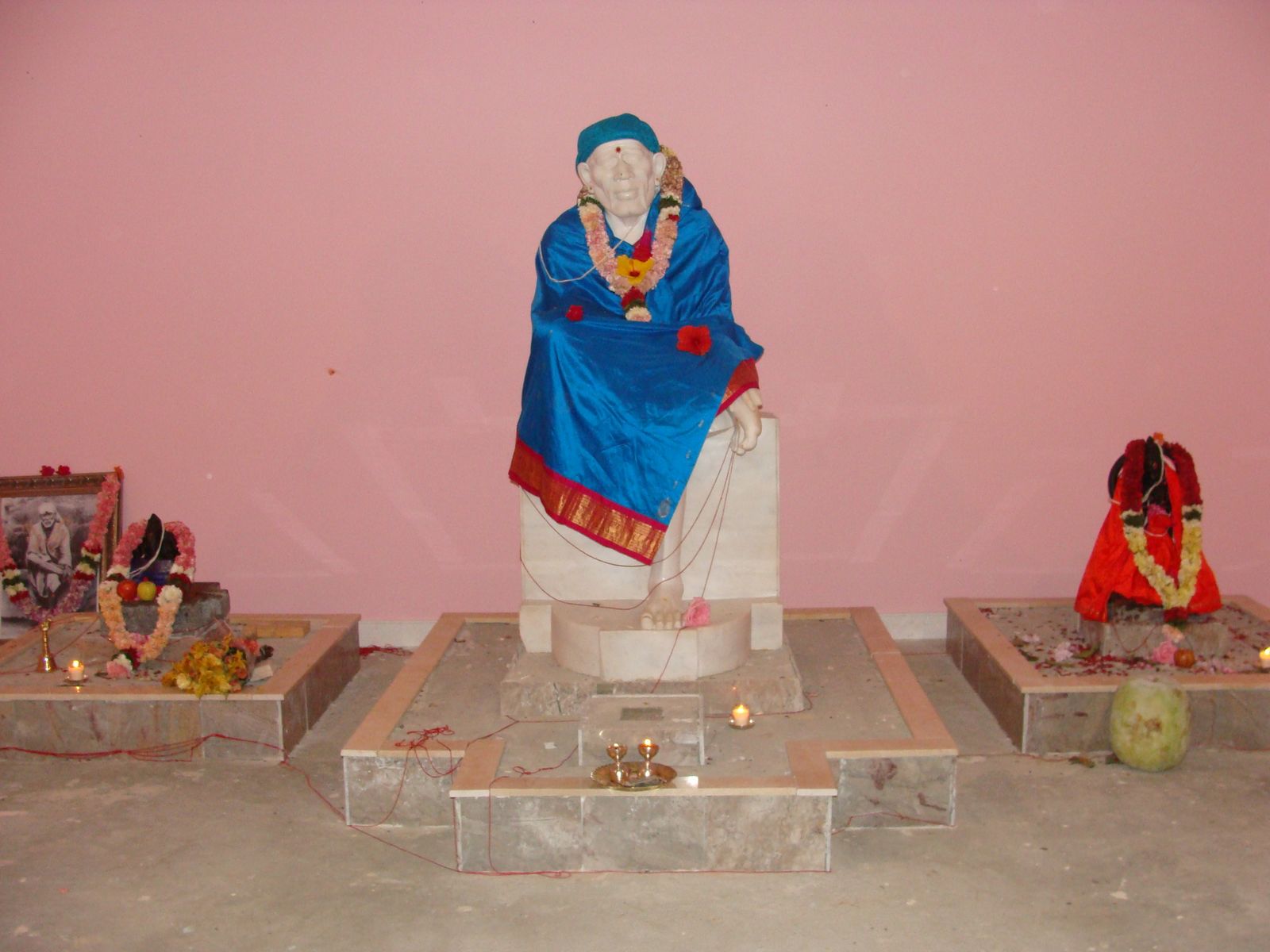 Sai Wallpaper: Sri Sai Amruta Narayana Sarveshwara Aaalayam, Virginia, USA.