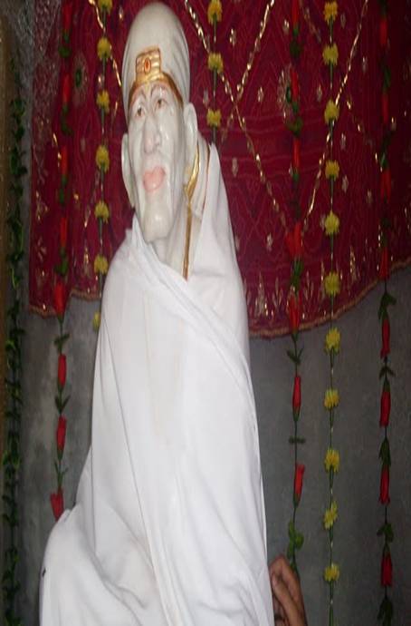 Sai Wallpaper: Prana Pratishta of Baba's Idol in Shobhapur, Madhya Pradesh