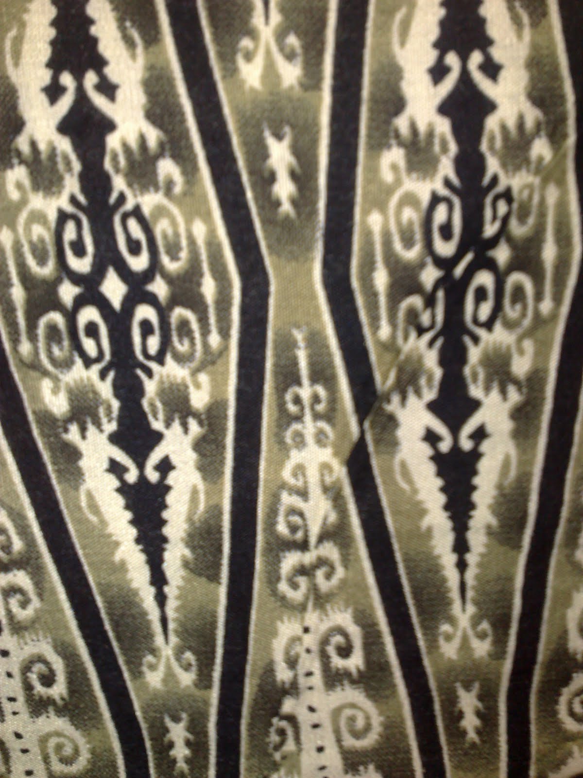 Salam Borneo: Jom Bisnes Batik Sarong Sarawak Design