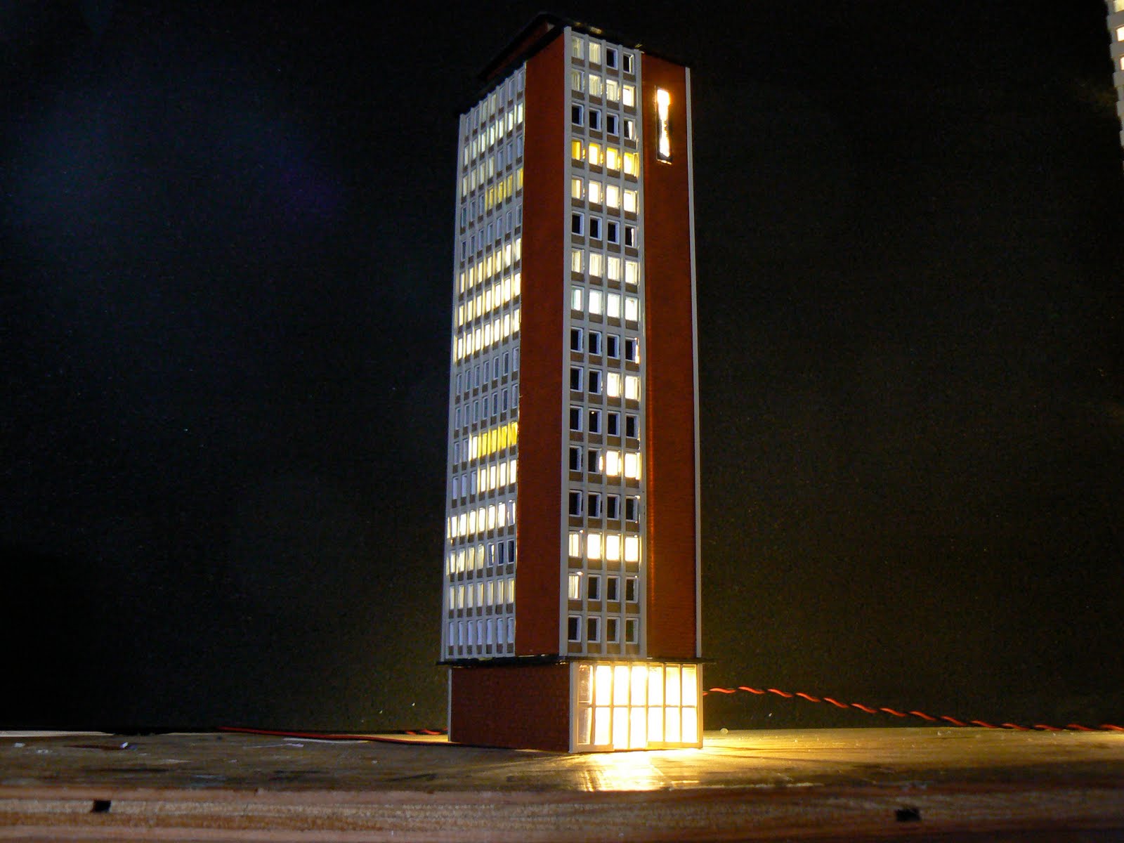 quinntopia - An N Scale blog: Faller B-905 Building Complete!