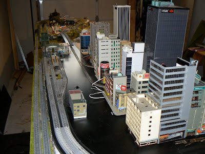 quinntopia - An N Scale blog: Viaduct and City Updates