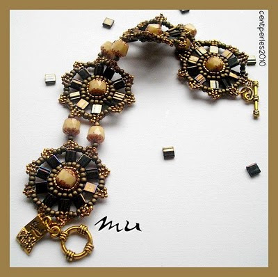 AroundTheBeadingTable.com Blog: Free Tila Bead Pattern