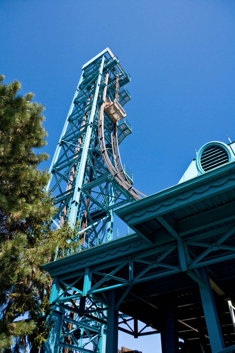 NewsPlusNotes: Dorney Park 2010: Demon Drop