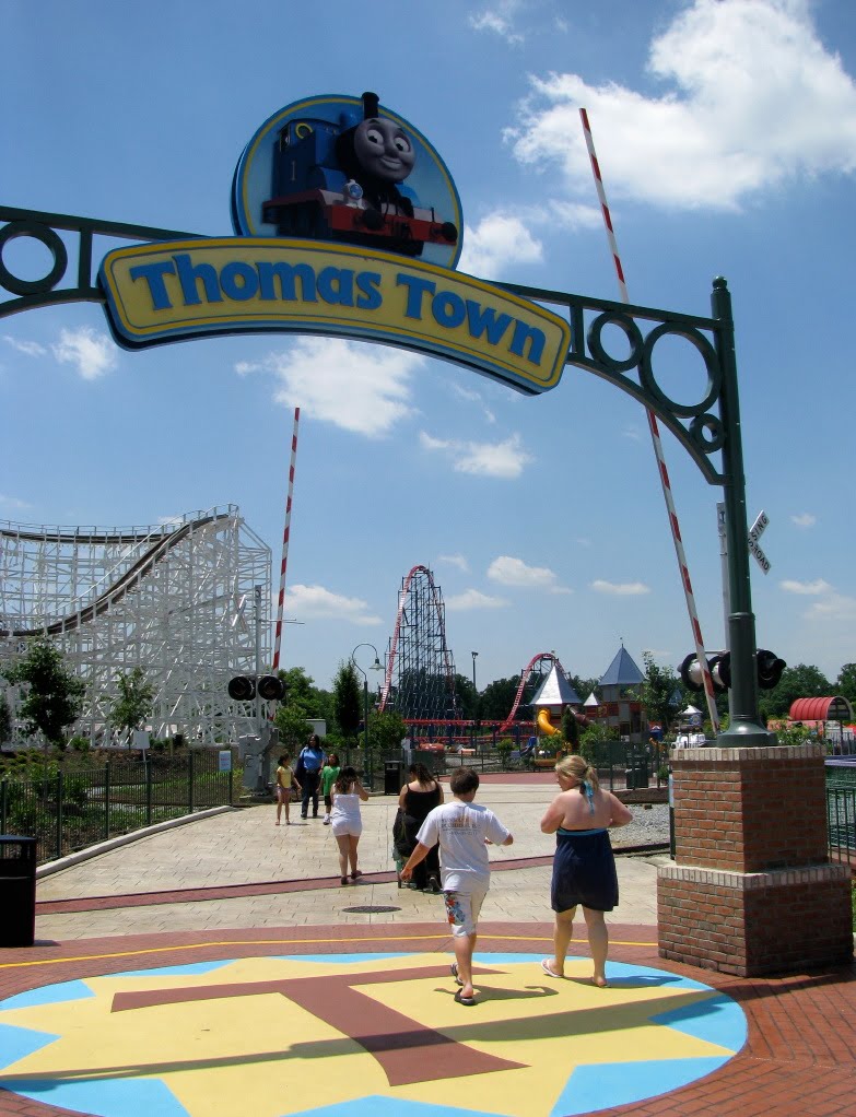 NewsPlusNotes: Introducing Thomas Town at Six Flags America!