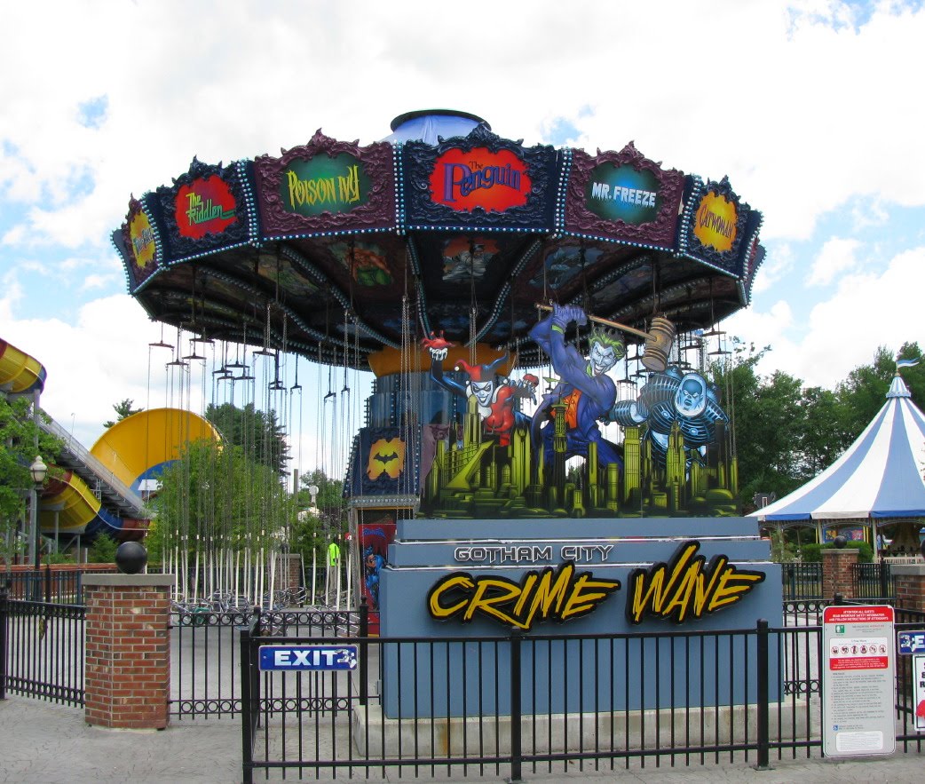 NewsPlusNotes: A Bizarro Good Time At Six Flags New England - Part 2