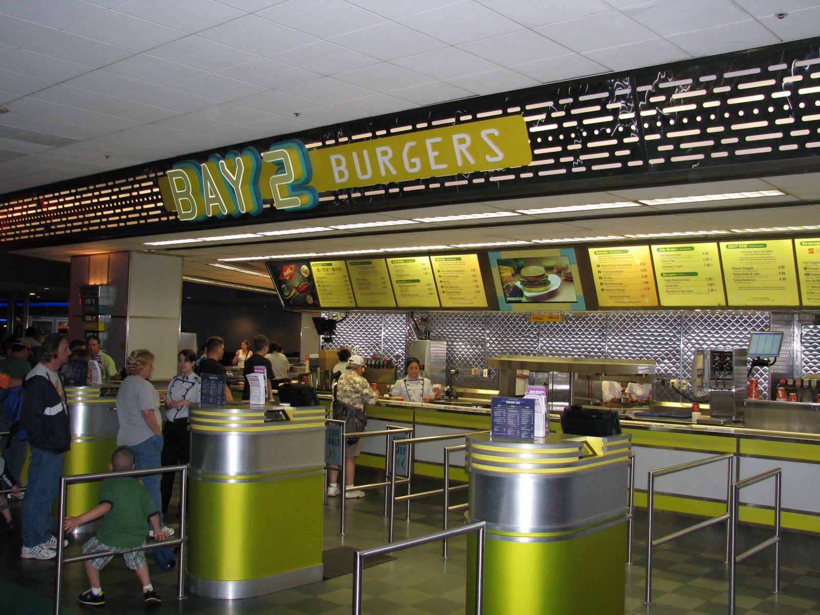 Disney World Dining - Cosmic Ray's Starlight Cafe | Disney World Blog ...