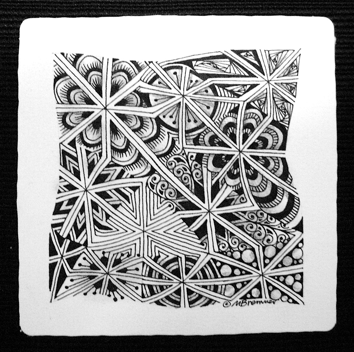 Monotangle drupe, enthusiastic artist | Zentangle patterns, Zentangle ...