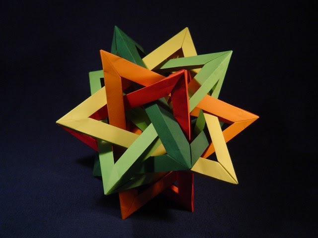 Modular origami five interlocking tetrahedra - czrilly