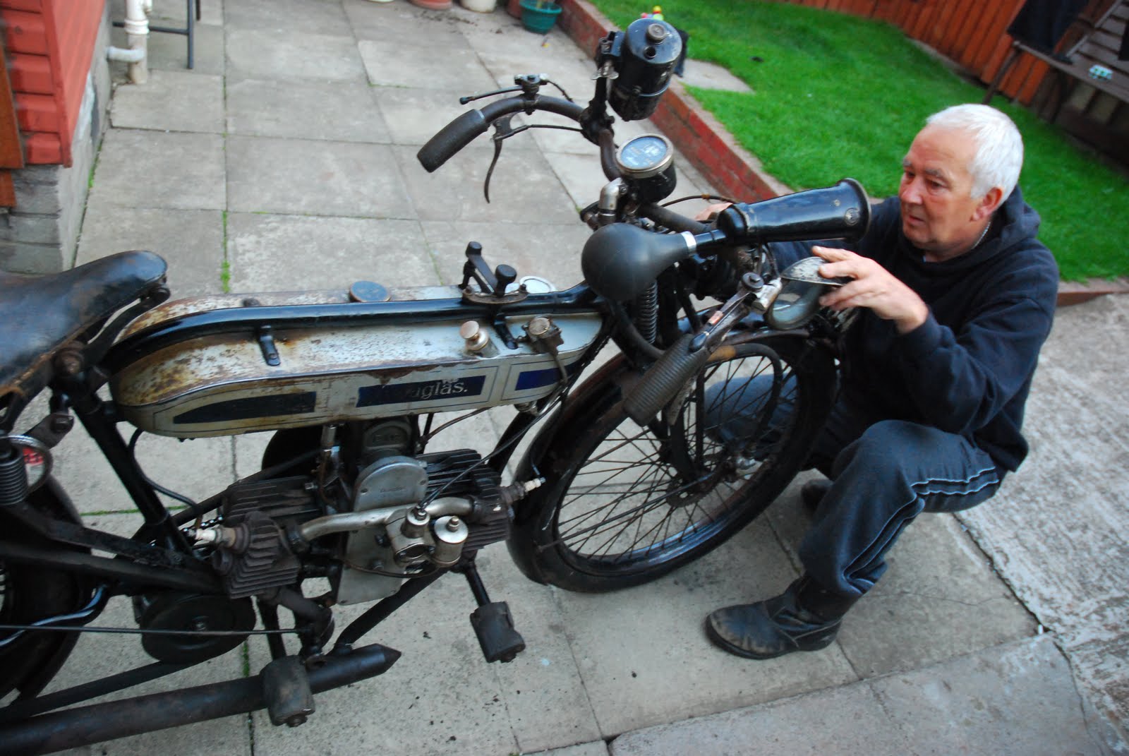 Winton Massif: 1919 Douglas