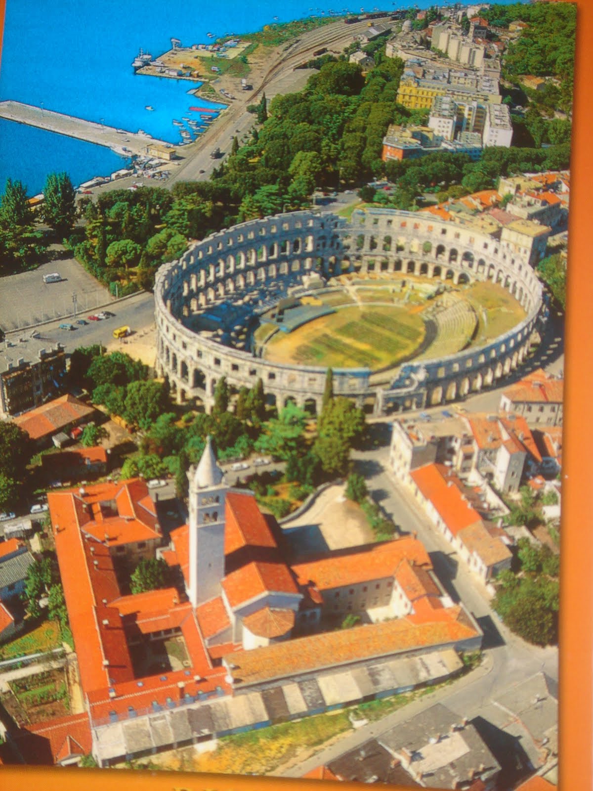 Historia y Genealogía: Pula. Península de Istria. Croacia