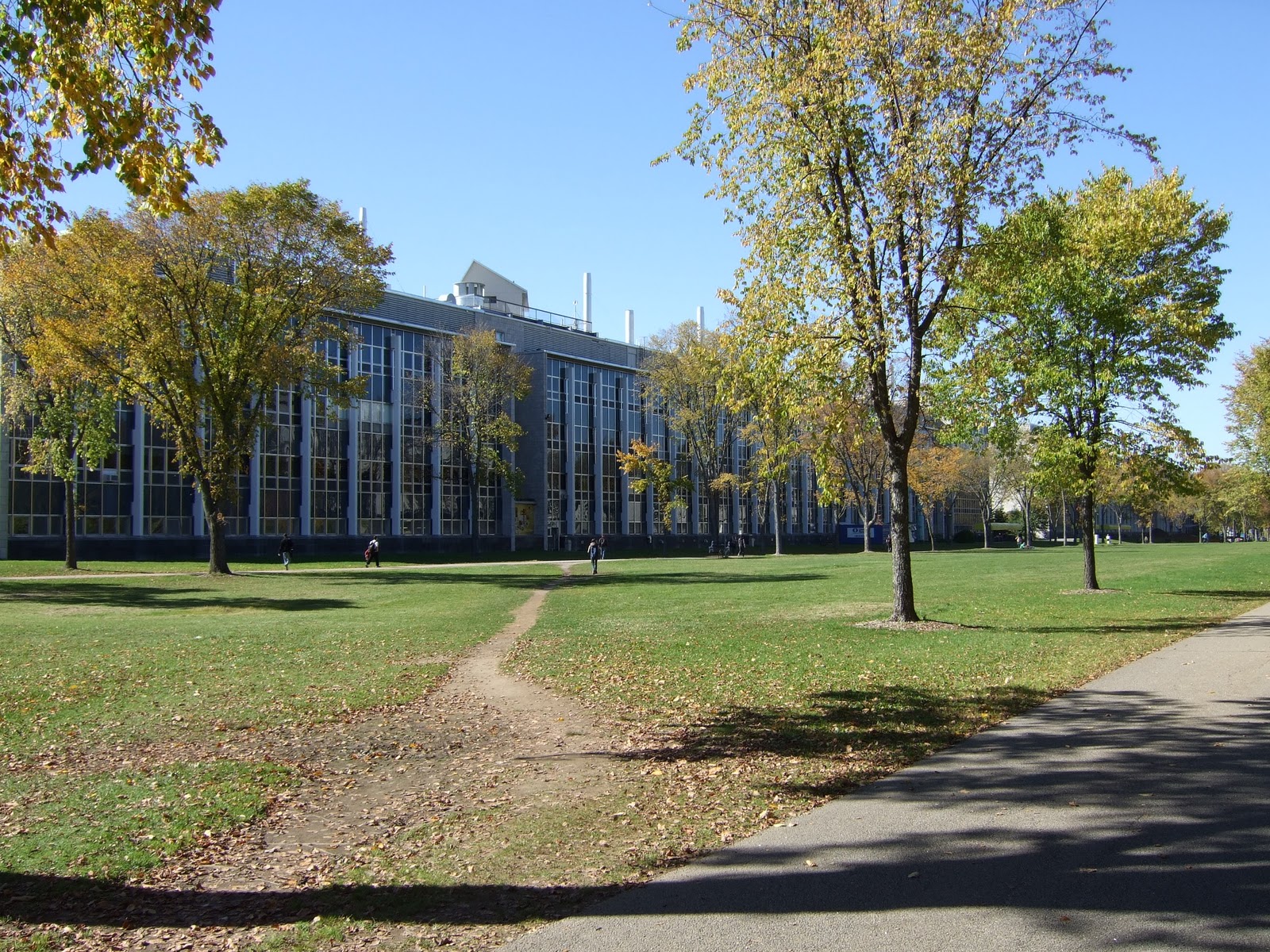 Les voyages de Vincent: Mon campus de l'université Laval à Québec