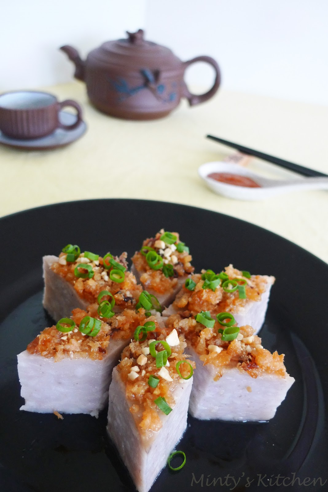 Minty's Kitchen: Steamed Taro Cake (芋頭糕)